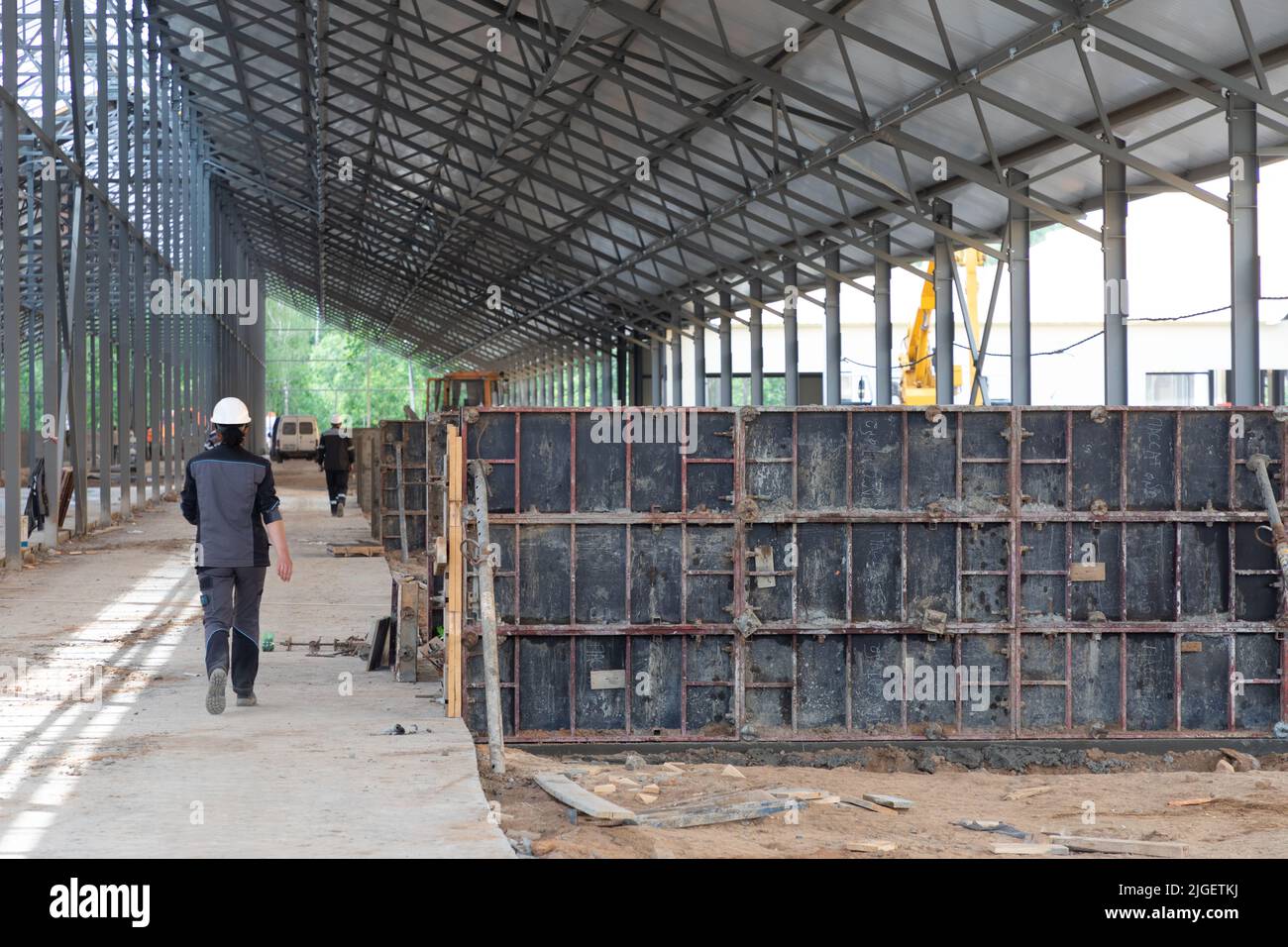 collapsible formwork for concreting at the construction site of a ...