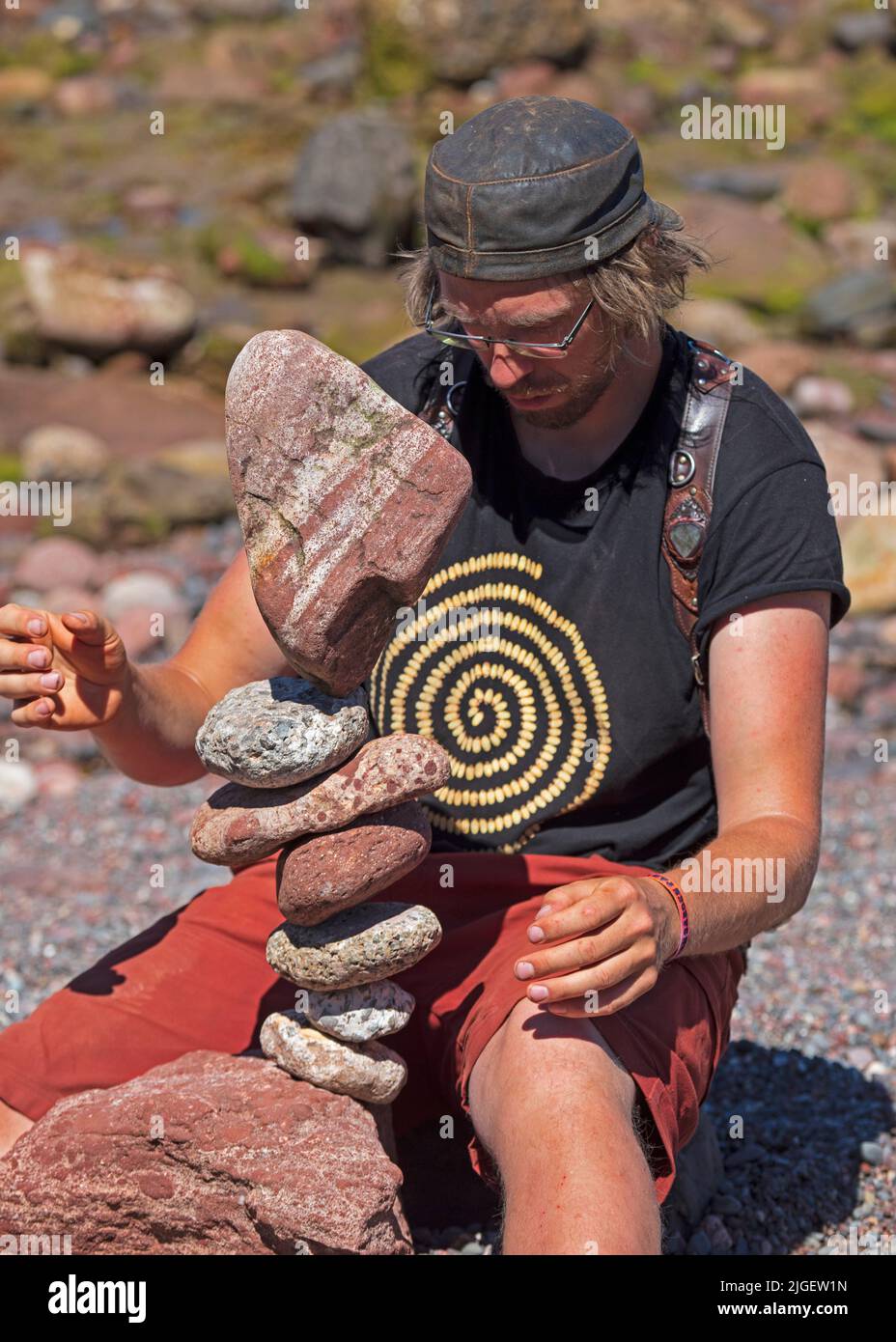 Dunbar arch hi-res stock photography and images - Alamy