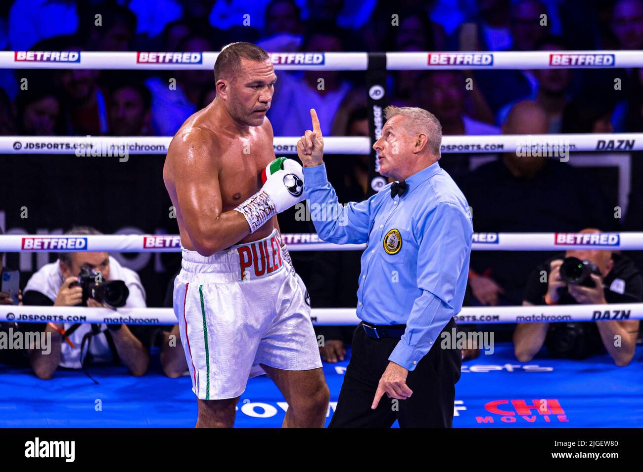 LONDON, UNITED KINGDOM. 09th Jul, 2022. Match referee Marcus McDonnell (right) warned Kubrat ...