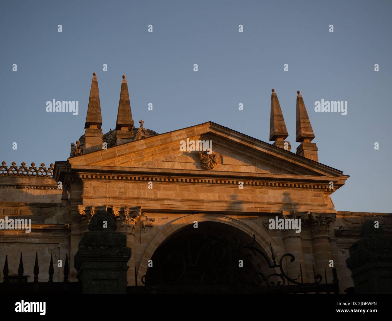 Romanesque scenery hi-res stock photography and images - Alamy