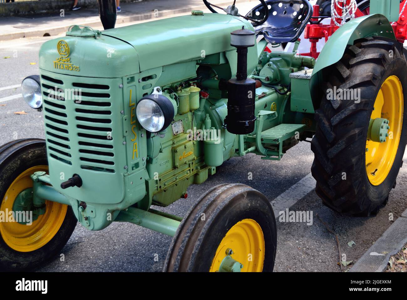 Cadoneghe, Veneto, Italy. The threshing feast. Old farm tractors ...