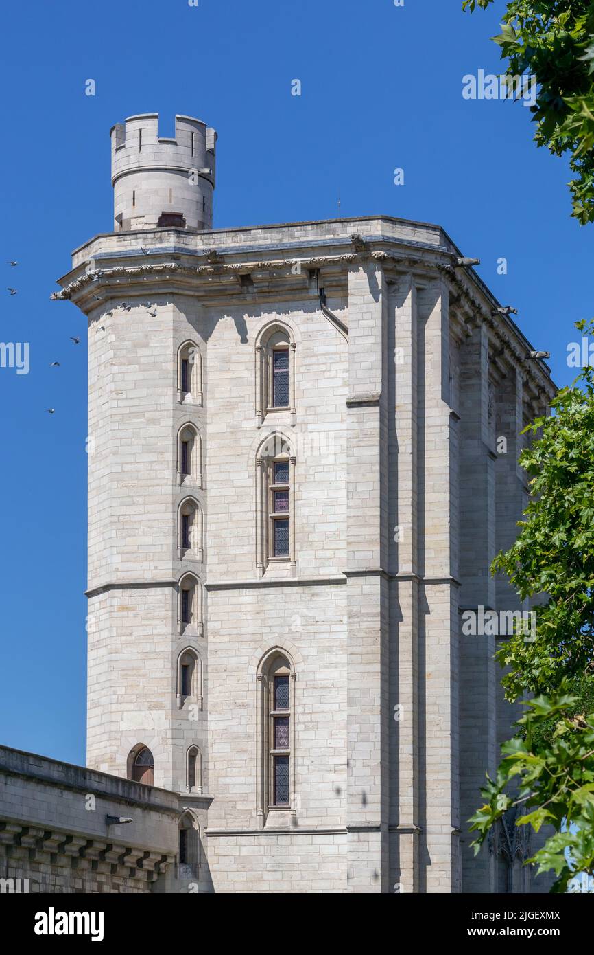 Paris medieval castle hi-res stock photography and images - Alamy