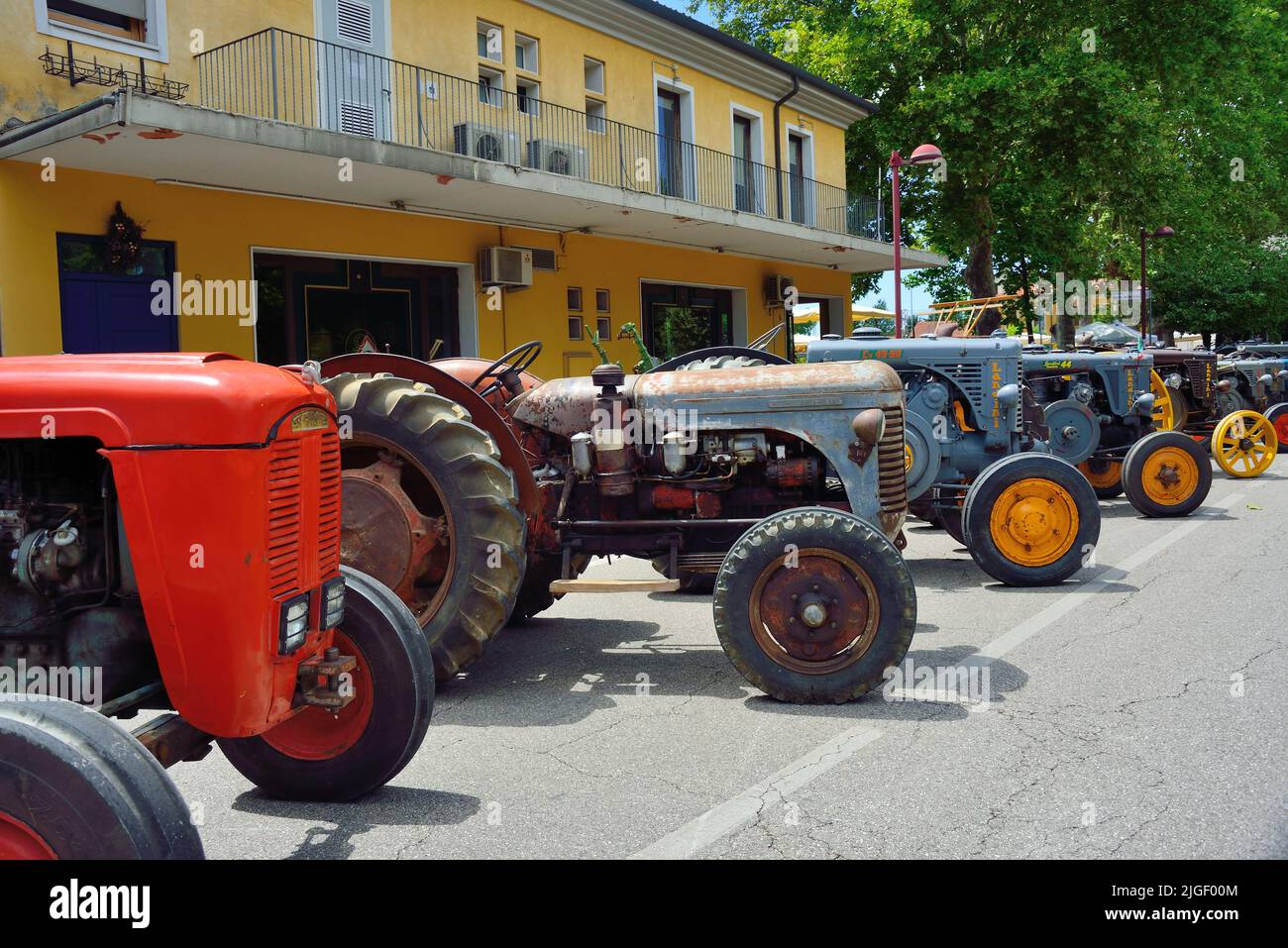 Threshing feast hi-res stock photography and images - Alamy