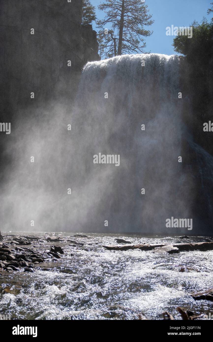 Rainbow Falls is a large and popular waterfall in Devil's Postpile ...