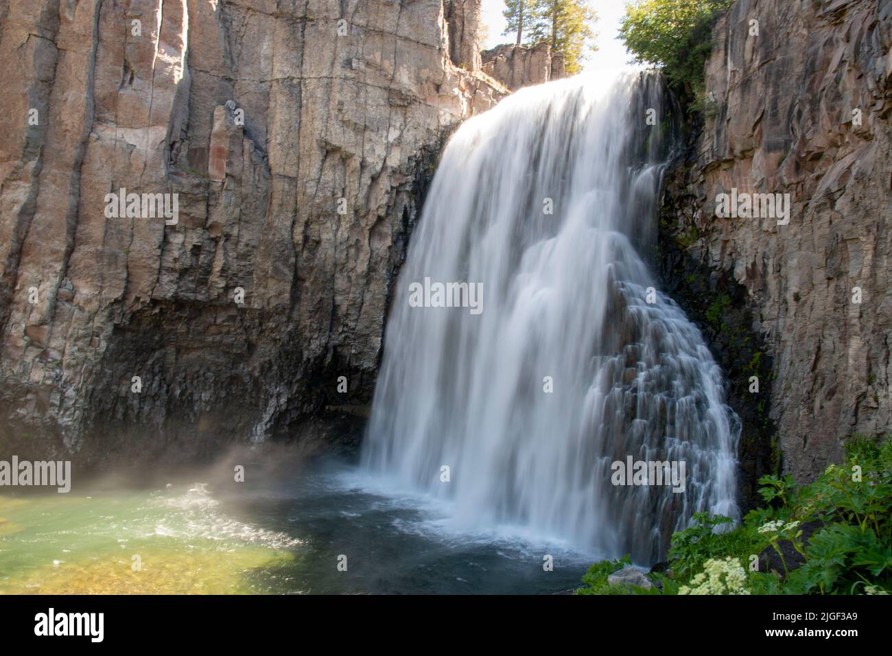 Rainbow Falls is a large and popular waterfall in Devil's Postpile ...