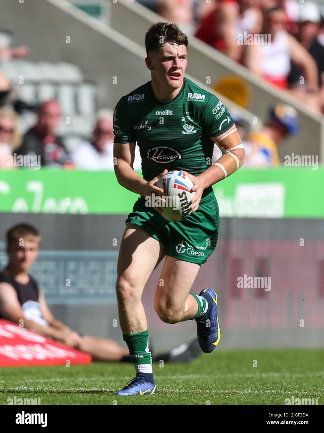 Josh Thewlis #22 of Warrington Wolves in action during the game Stock ...