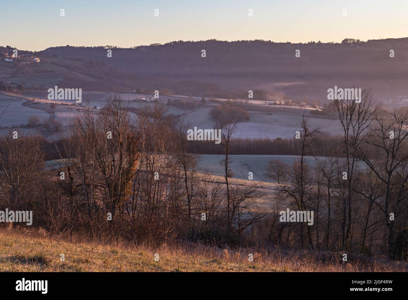 Lever de soleil sur la vallée de la Vézère Stock Photo - Alamy