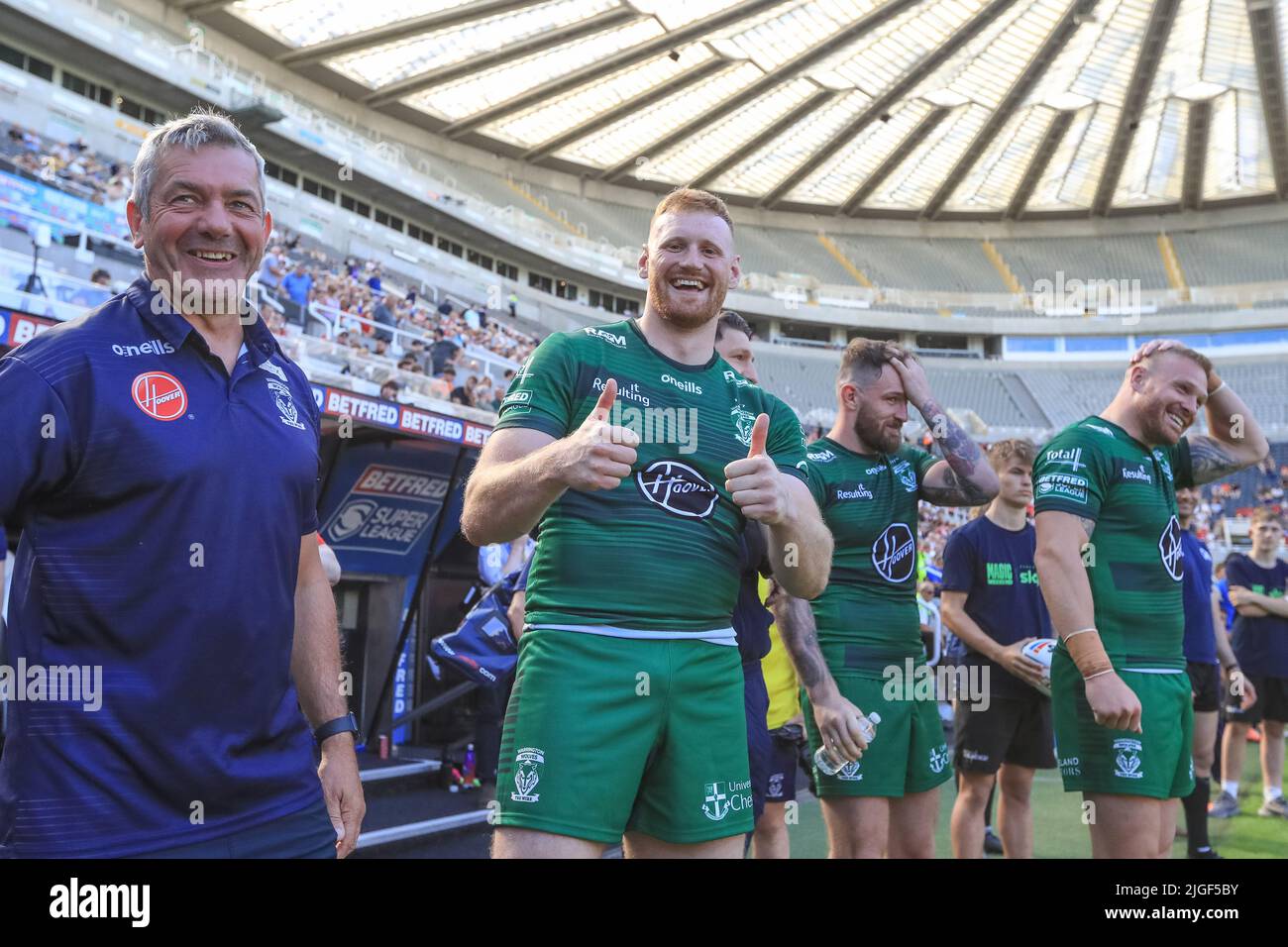 Joe Bullock #15 of Warrington Wolves give the thumbs up as Warrington ...