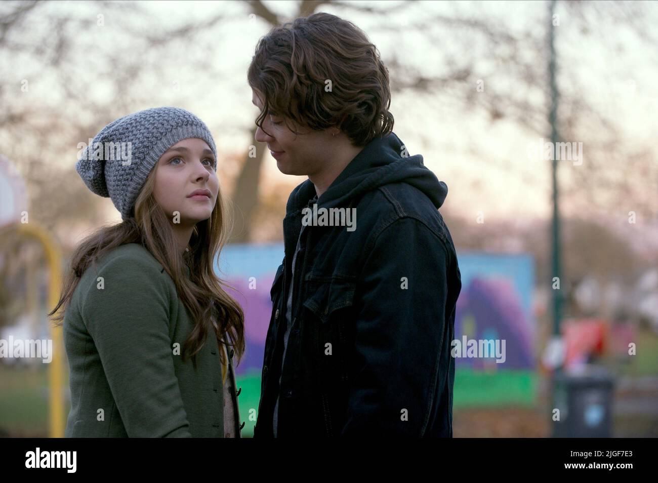 Chloe moretz and jamie blackley hi-res stock photography and images - Alamy