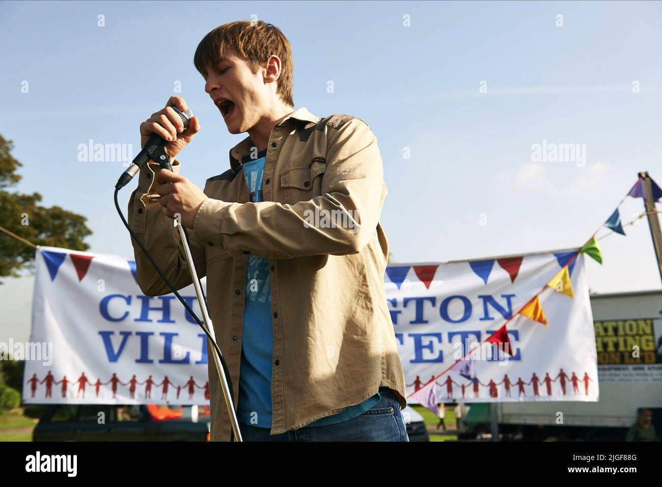 LUKE TITTENSOR, PUDSEY THE DOG: THE MOVIE, 2014 Stock Photo - Alamy