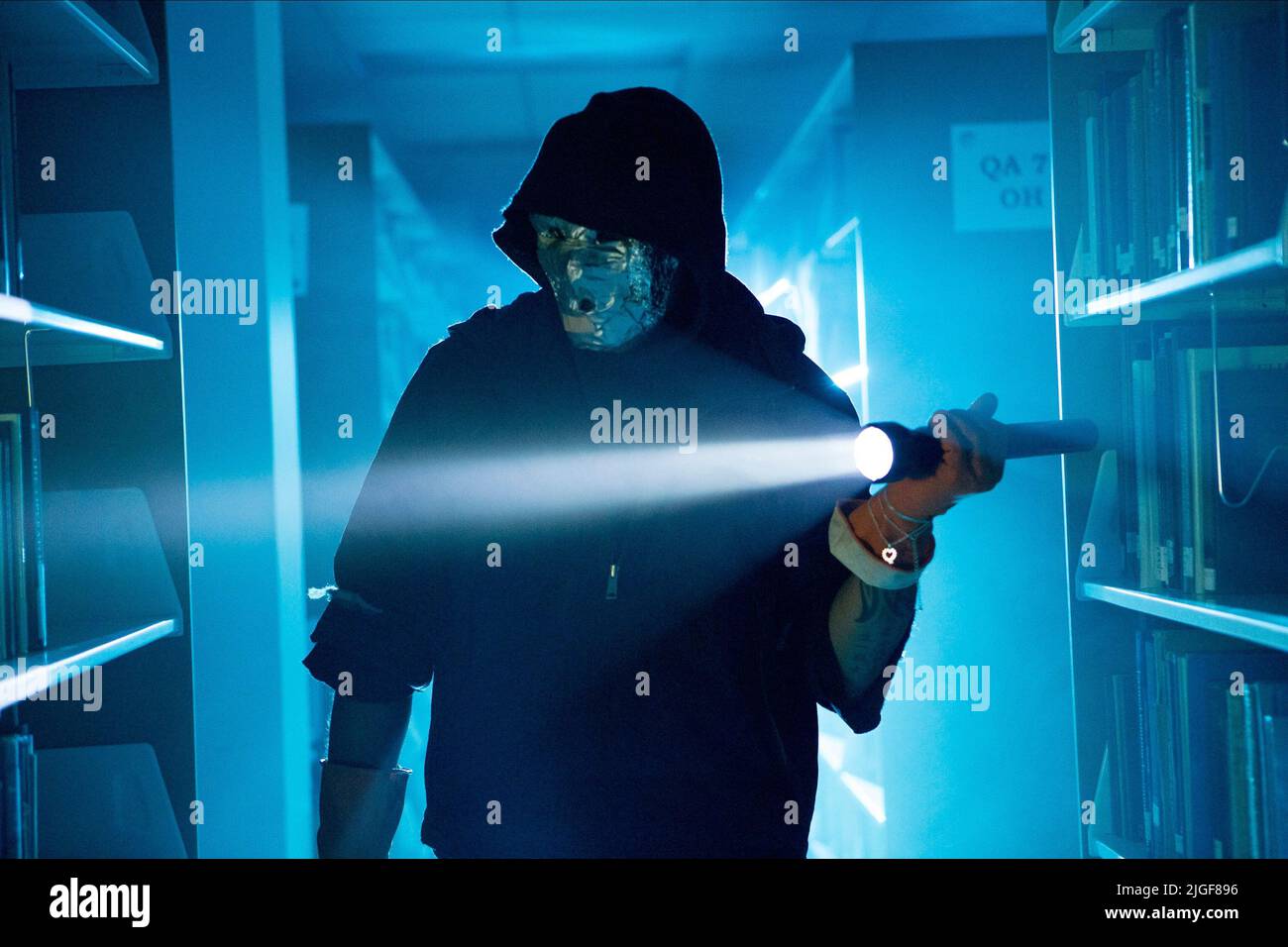 Masked attacker hi-res stock photography and images - Alamy