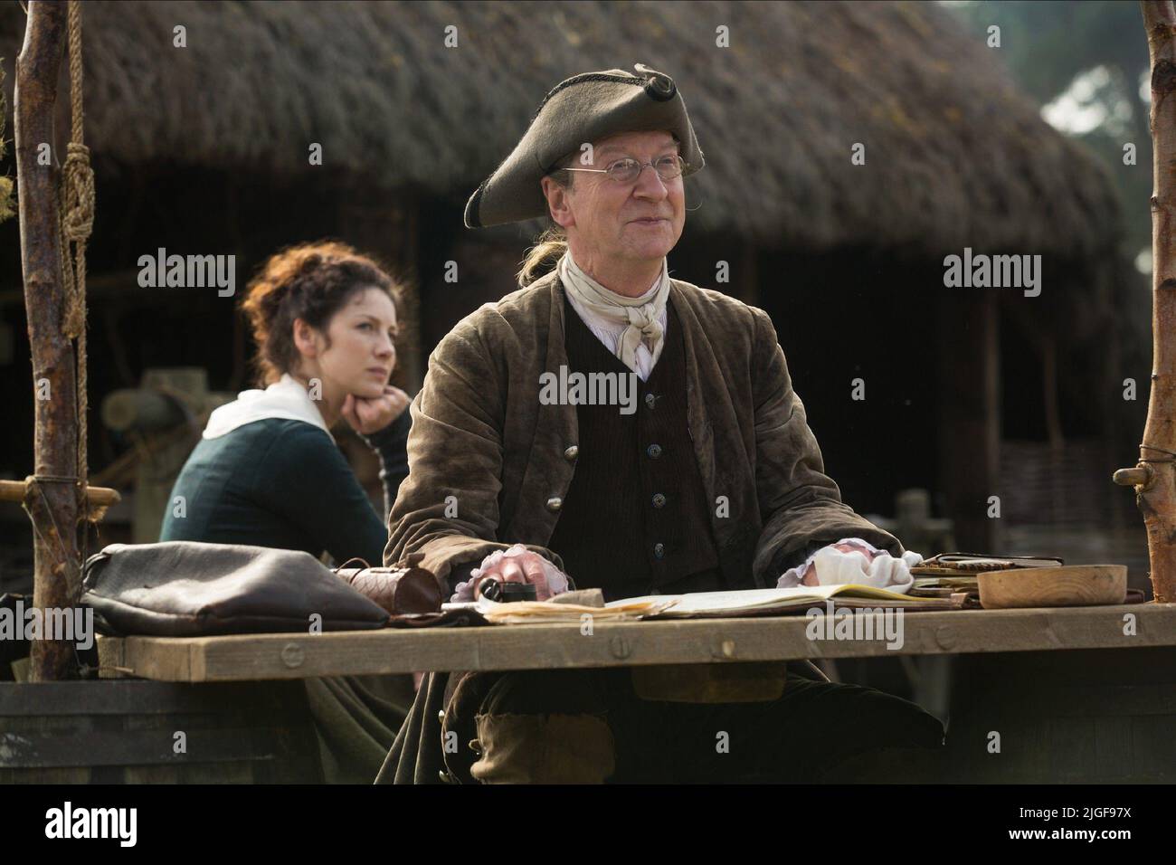 CAITRIONA BALFE, BILL PATERSON, OUTLANDER, 2014 Stock Photo - Alamy