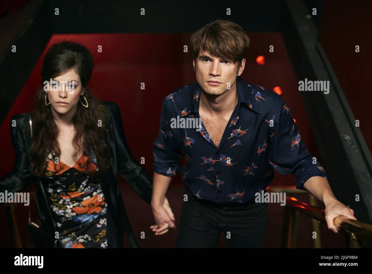 Cut snake hi-res stock photography and images - Alamy