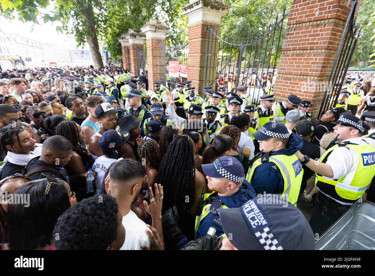 Crowds wait outside as big queues form at the entrance to Wireless ...