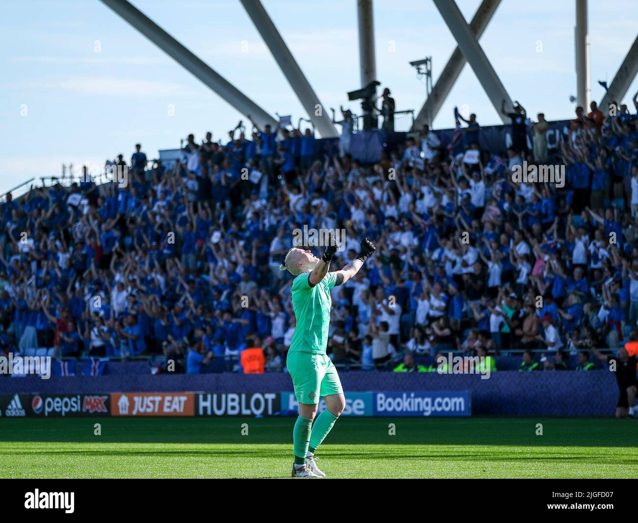 Manchester, UK. 10th July, 2022. Goalkeeper Sandra Sigurdardottir (1 ...