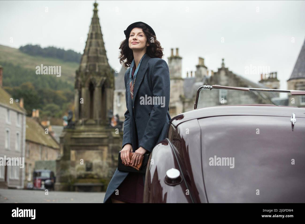 Outlander caitriona balfe car hi-res stock photography and images - Alamy