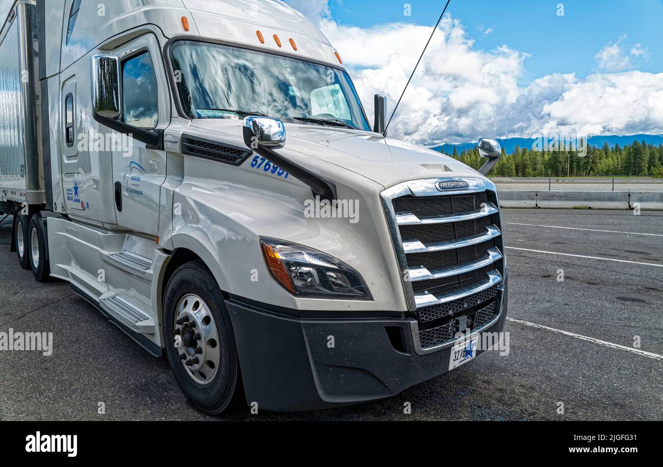 Freightliner Cascadia Truck
