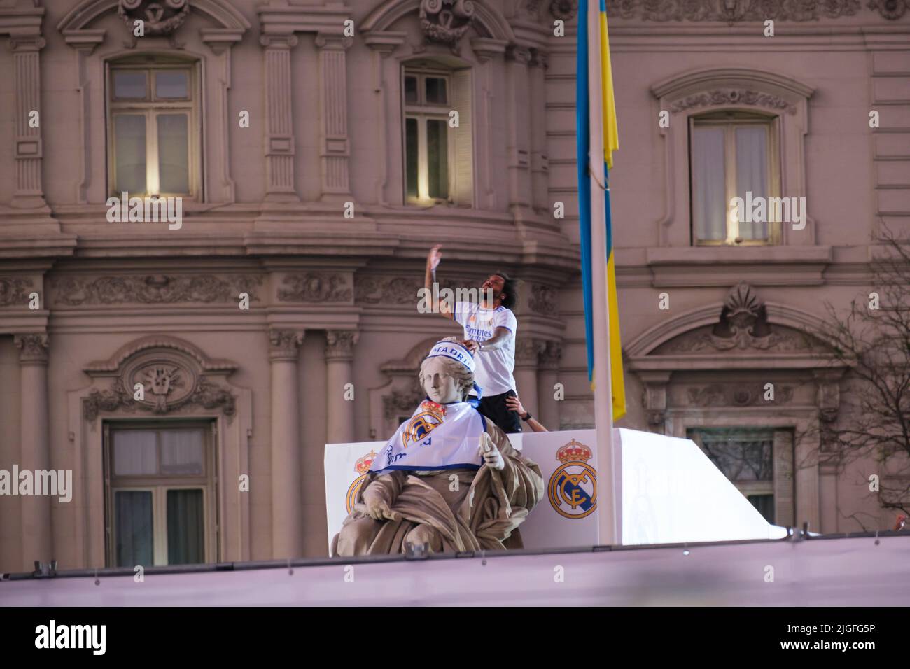 The Real Madrid team celebrating the 35th Spanish La Liga title in ...