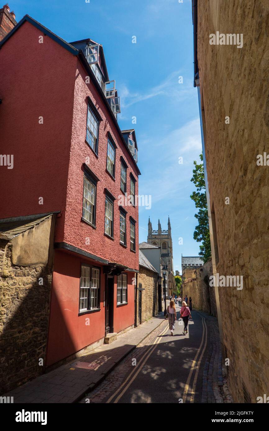 Magpie lane hi-res stock photography and images - Alamy