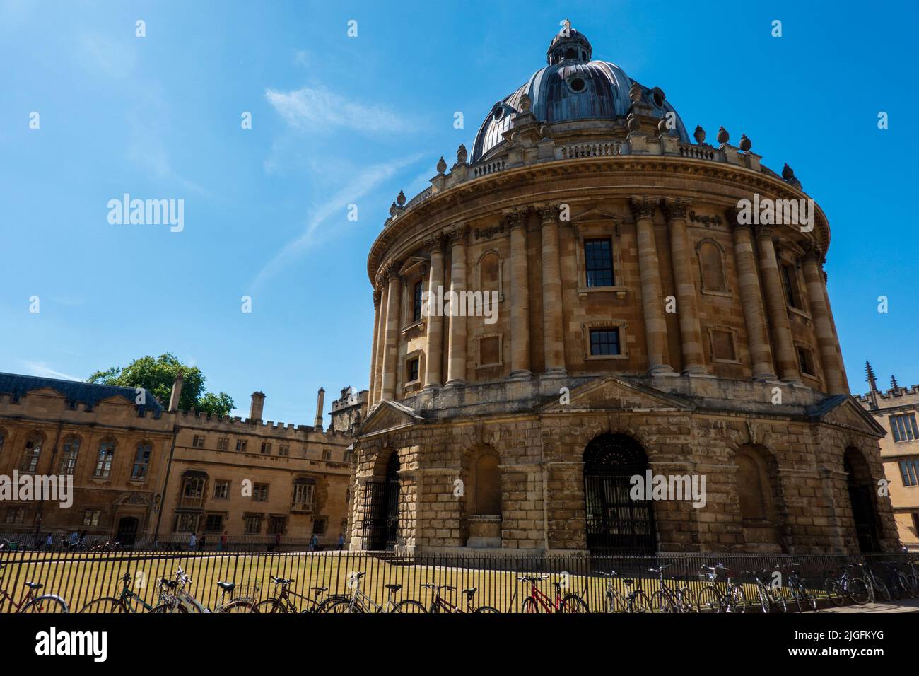 Radcliffe camera roof hi-res stock photography and images - Alamy