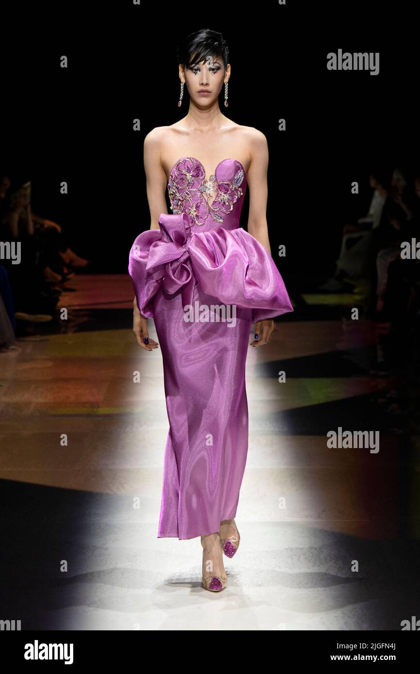 Paris Haute Couture F/W 22-23 Giorgio Armani Privè Catwalk Paris, France 5th July 2022 (Photo by ...