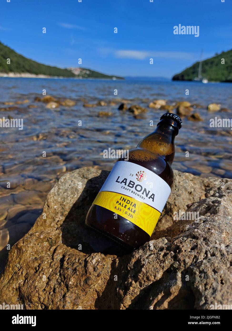 Labona IPA beer bottle at the sea Stock Photo - Alamy