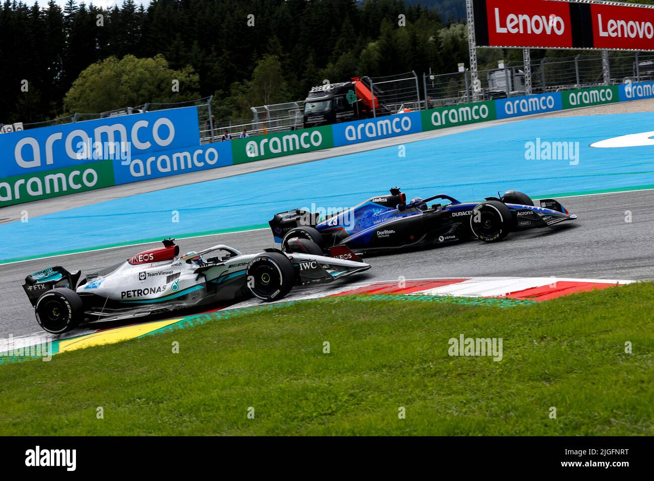 #23 Alexander Albon (THA, Williams Racing), #63 George Russell (GBR ...