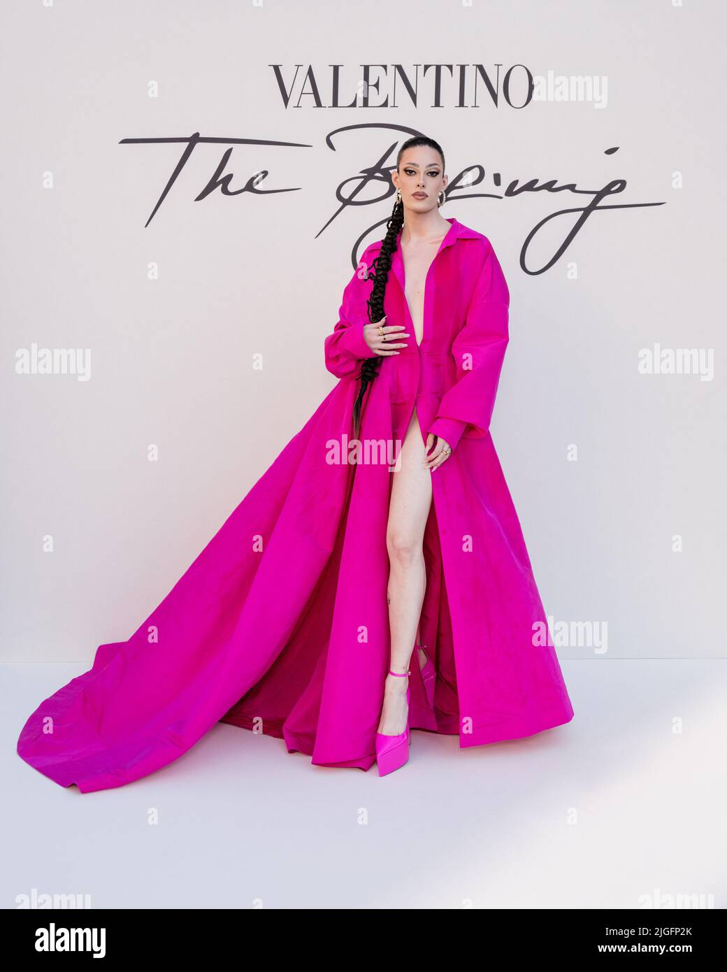 Gigi Goode Rome Haute Couture F/W 22-23 Valentino - The Begining ...