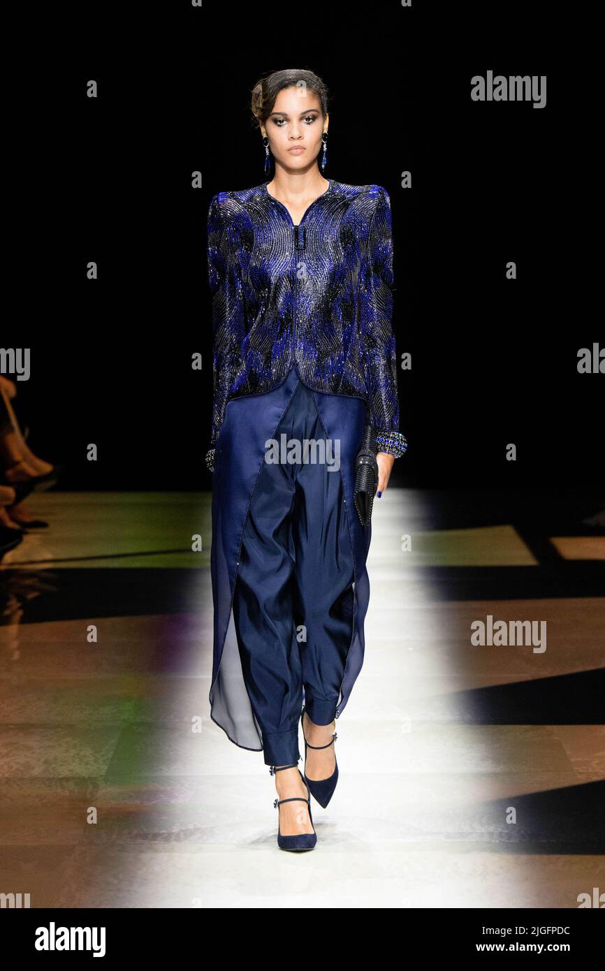 Paris Haute Couture F/W 22-23 Giorgio Armani Privè Catwalk Paris, France 5th July 2022 (Photo by ...