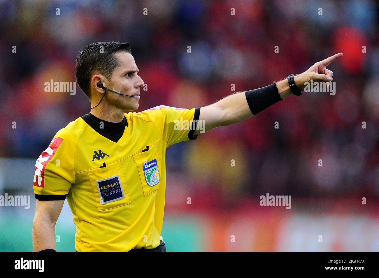 RECIFE, PE - 09.07.2022: SPORT X LONDRINA - Referee Douglas Marques das ...