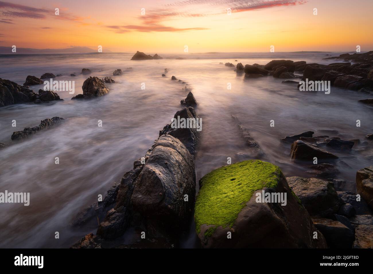 Barrika beach hi-res stock photography and images - Alamy