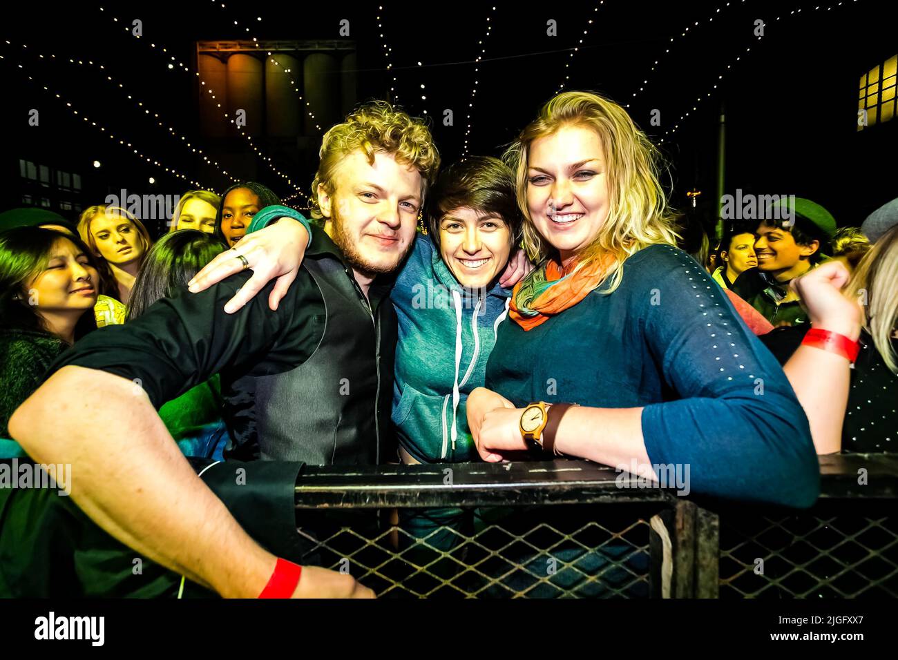Concert pose hi-res stock photography and images - Alamy