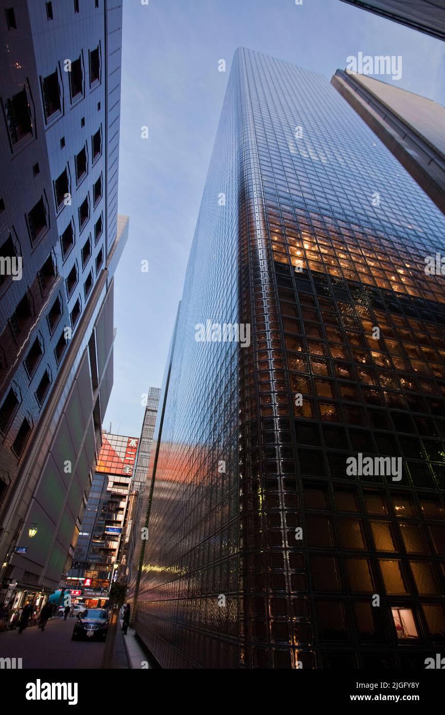 Hermes ginza tokyo hi-res stock photography and images - Alamy