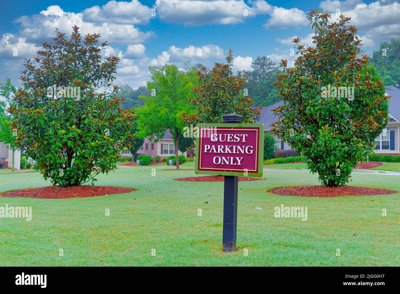 Guest Parking Only Sign in a Residential Development Stock Photo - Alamy