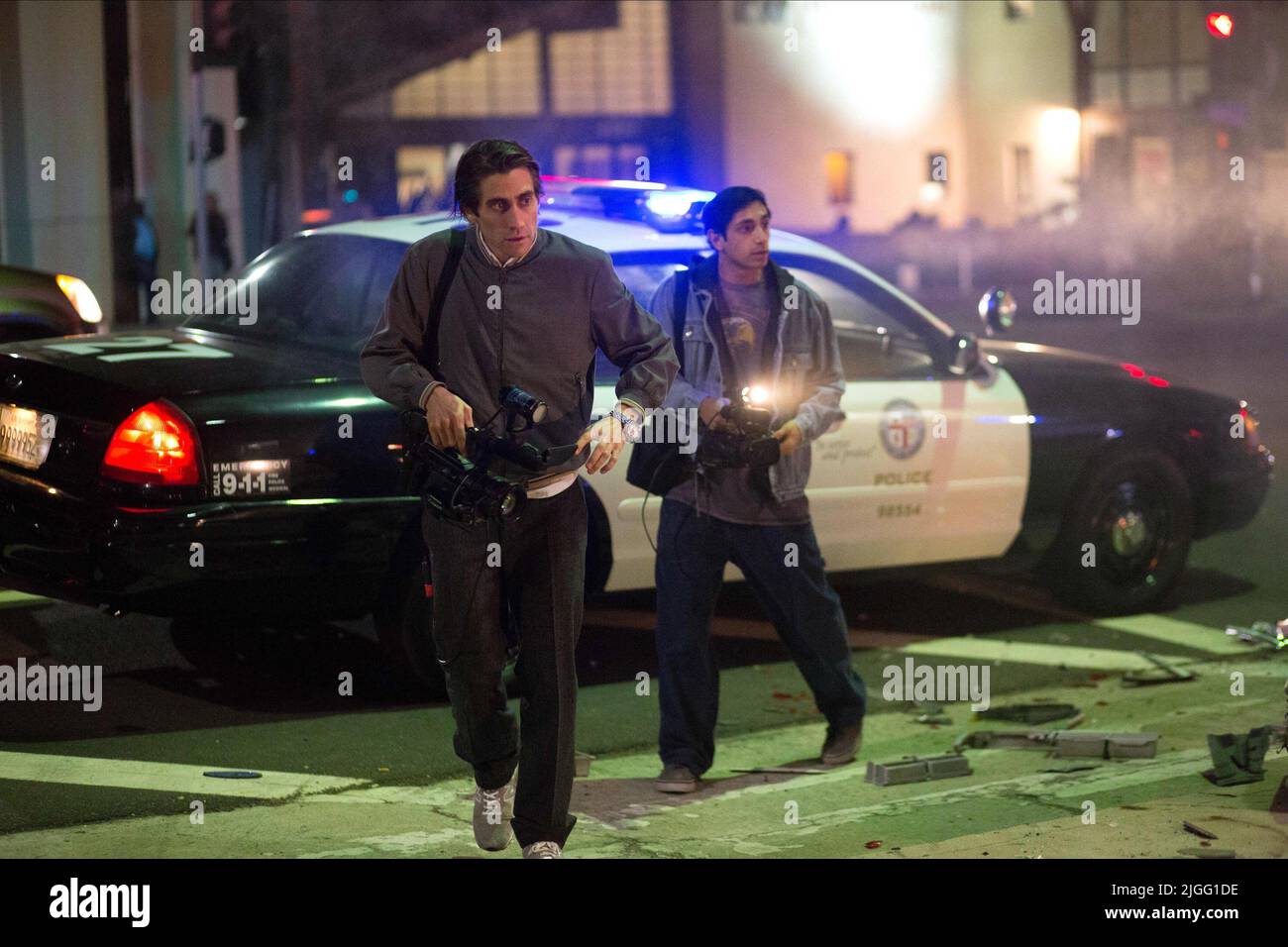 JAKE GYLLENHAAL, RIZ AHMED, NIGHTCRAWLER, 2014 Stock Photo - Alamy