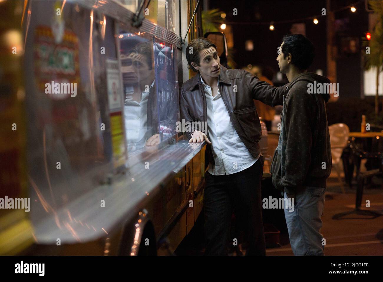 JAKE GYLLENHAAL, RIZ AHMED, NIGHTCRAWLER, 2014 Stock Photo - Alamy