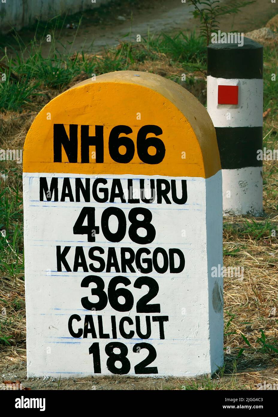 milestone in indian roads. informative sign boards Stock Photo - Alamy