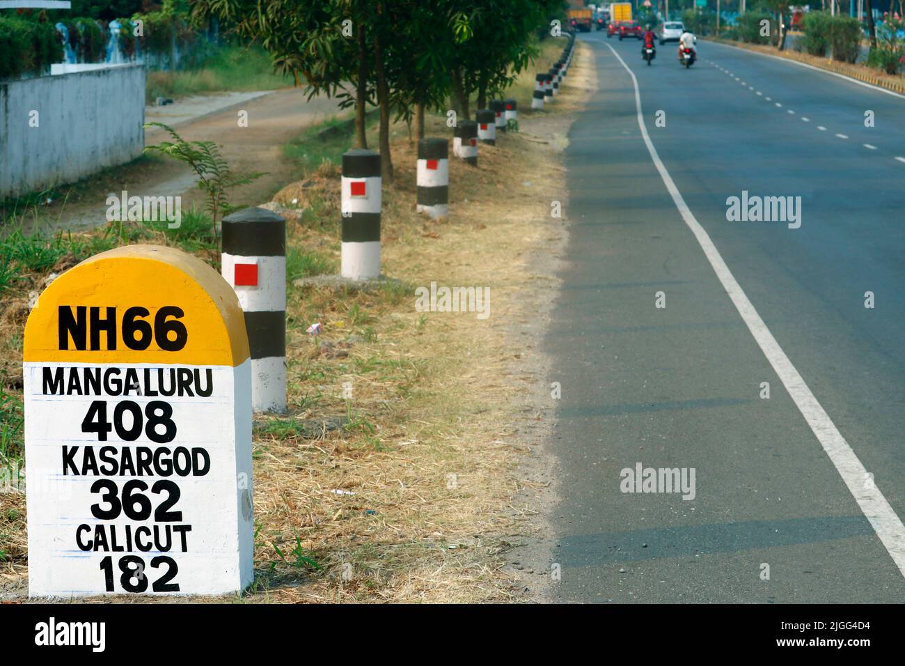 milestone in indian roads. informative sign boards Stock Photo - Alamy