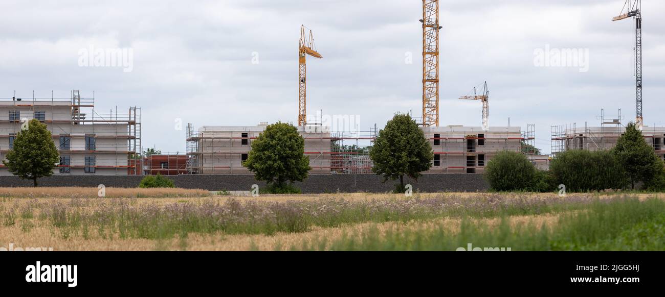 Huerth, NRW, Germany, 10 07 2022, house contriction side with ...