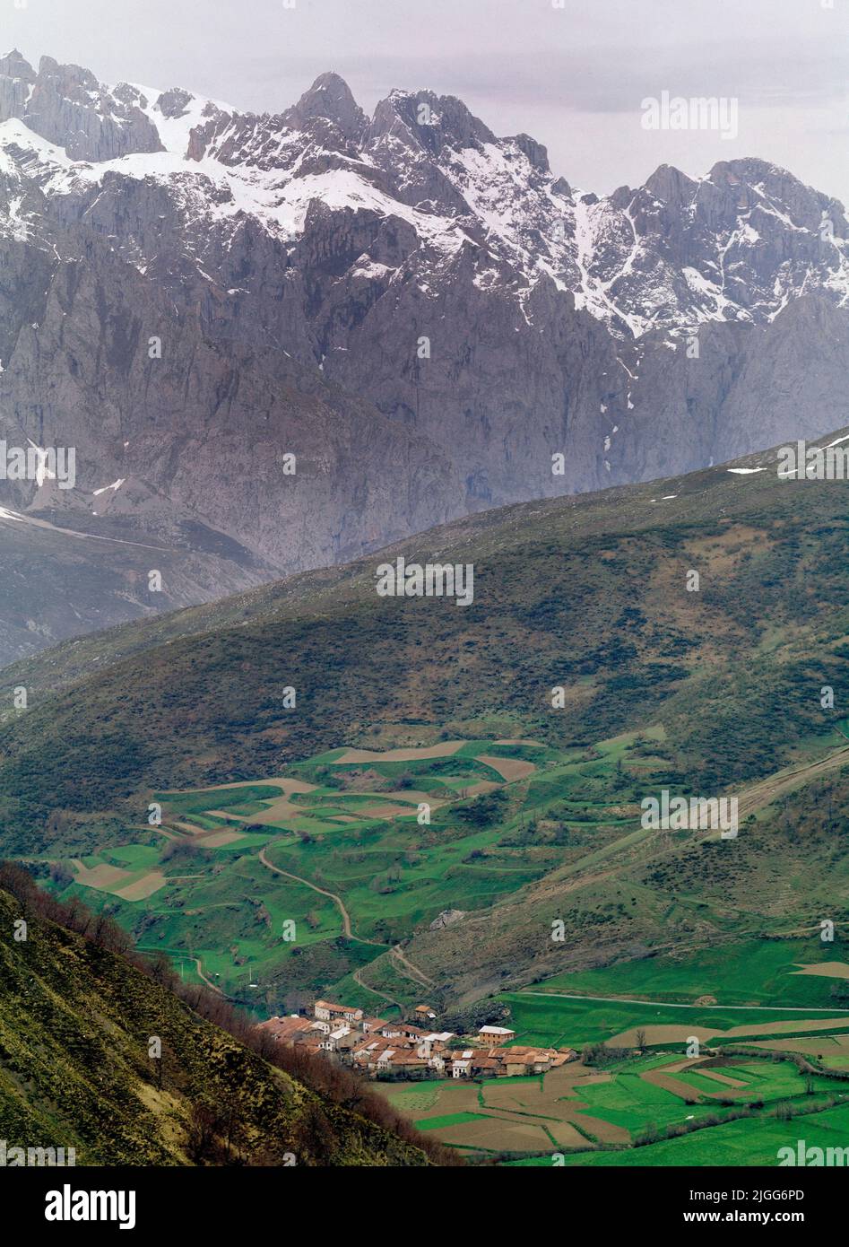 VALLE DE VALDEON. Location: Picos De Europa. PROVINCIA. LEON. SPAIN ...
