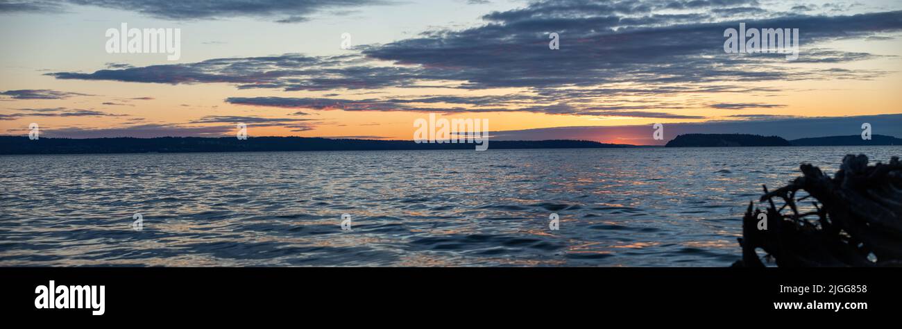 Sunset Over Hat Island from Howarth Park in Everett WA - USA Stock ...