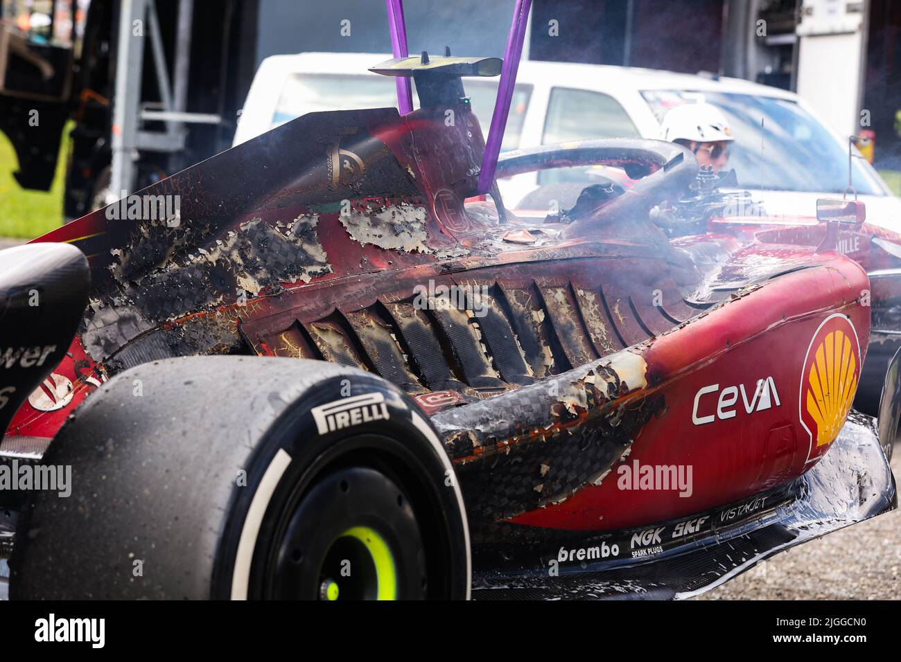 55 SAINZ Carlos (spa), Scuderia Ferrari F1-75, crash, accident, burned ...