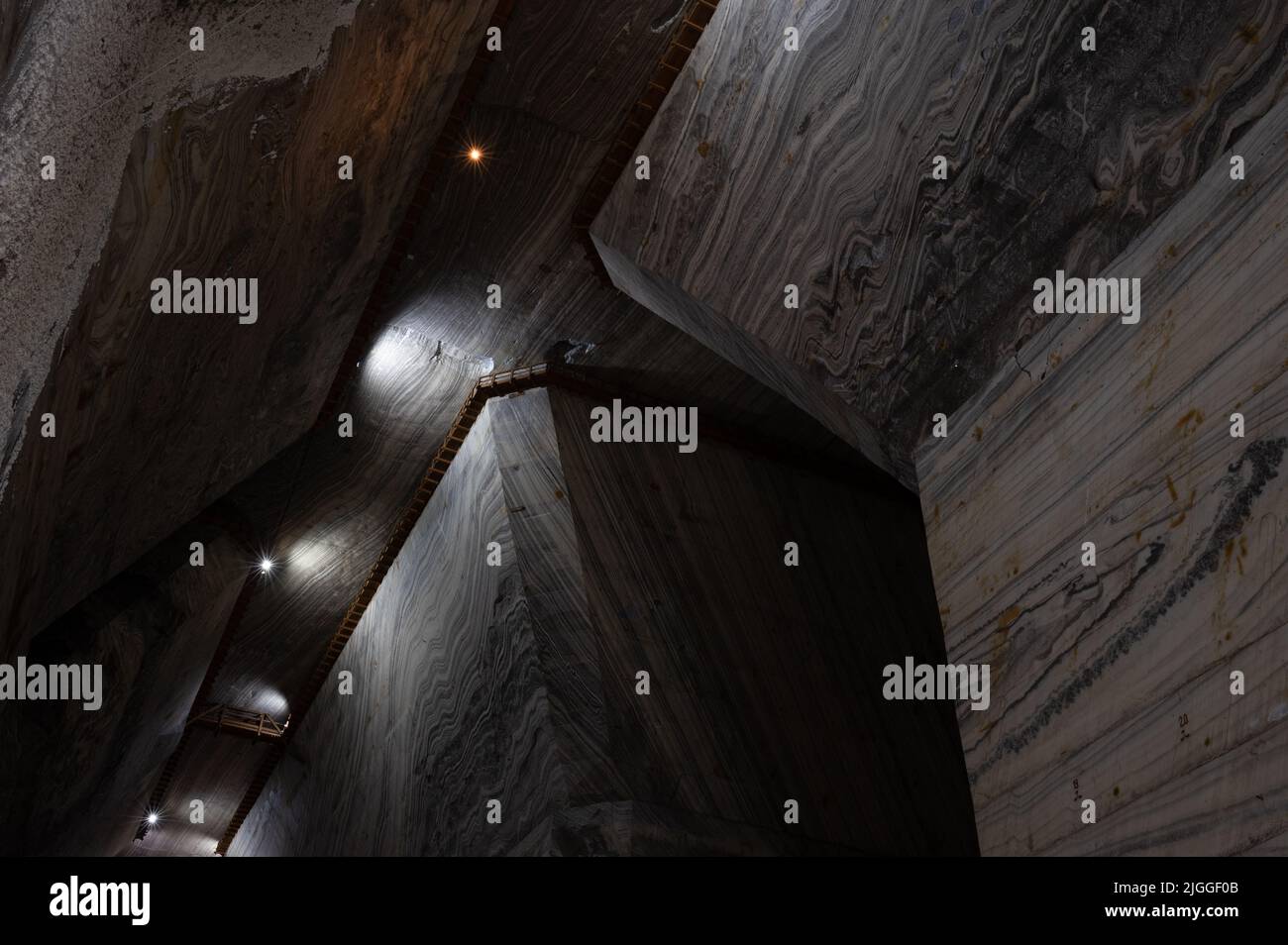 The Slanic Prahova salt mine, 1 hour from Bucharest, is closed for ...