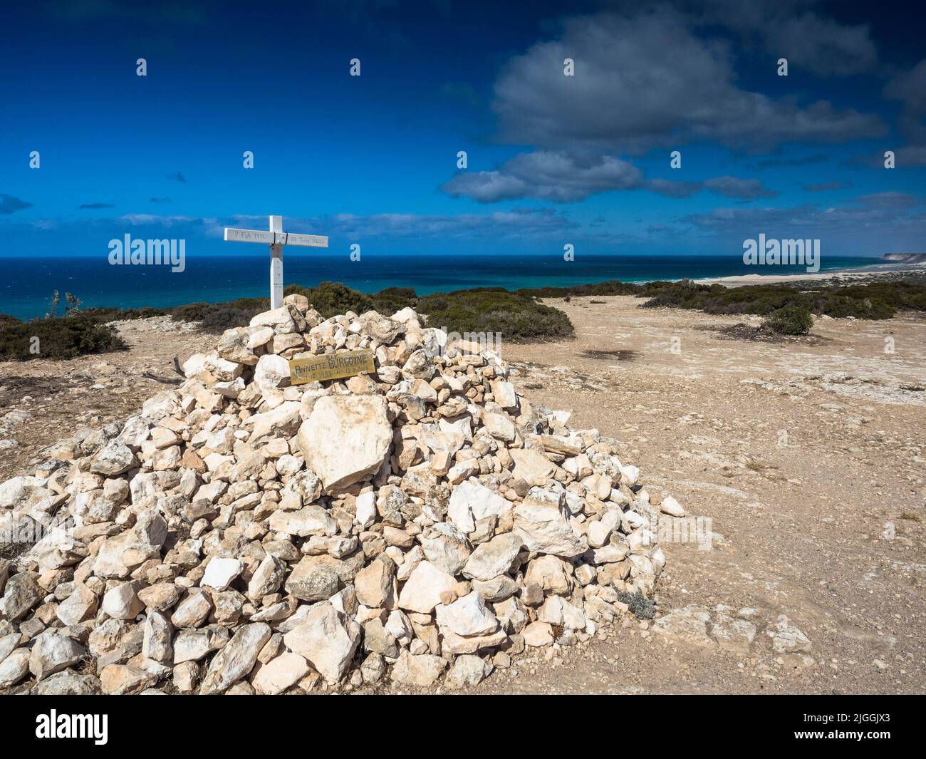 A lonely grave memorial on the Great Australian Bight near the West ...