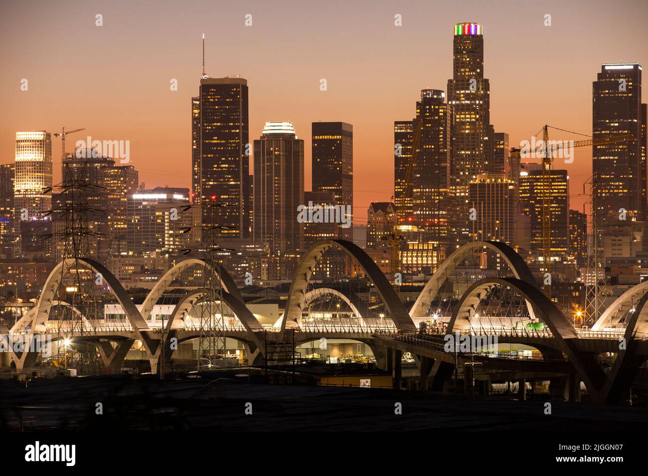 Twilight descends on the 6th Street Bridge as it passes through ...