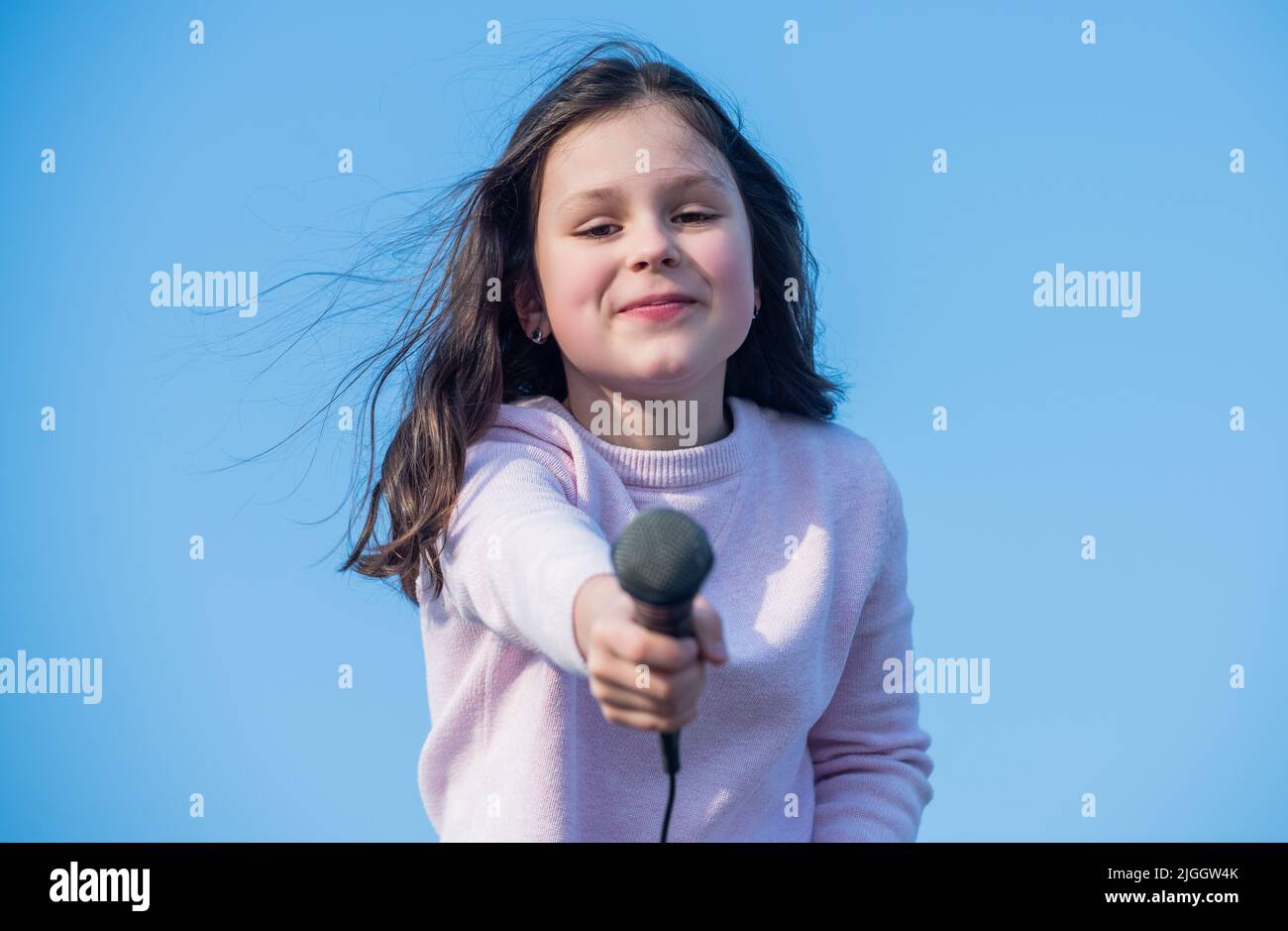 Teen interviewing hi-res stock photography and images - Alamy