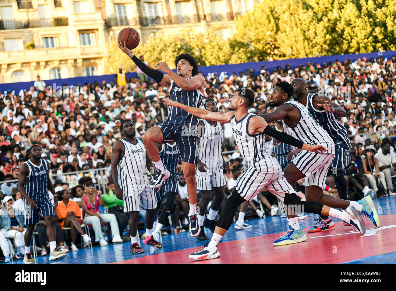 Nadir Hifi during the Quai 54 basketball tournament (The World ...