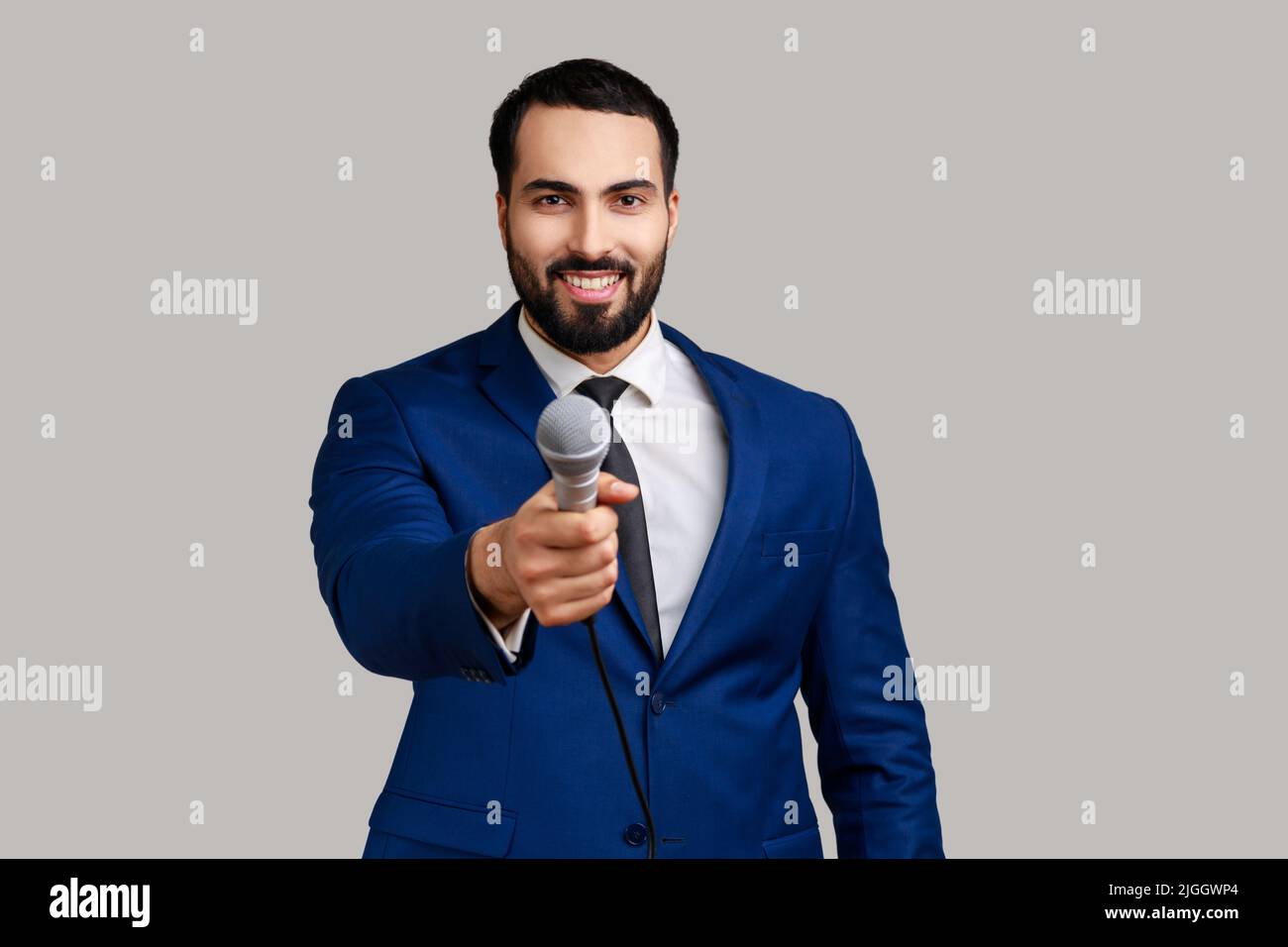 Microphone interviews hi-res stock photography and images - Alamy