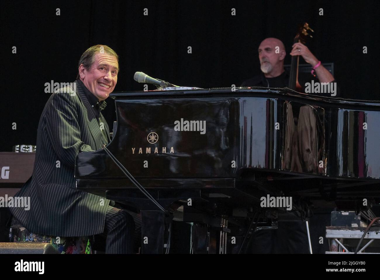 Julian michael holland obe hi-res stock photography and images - Alamy