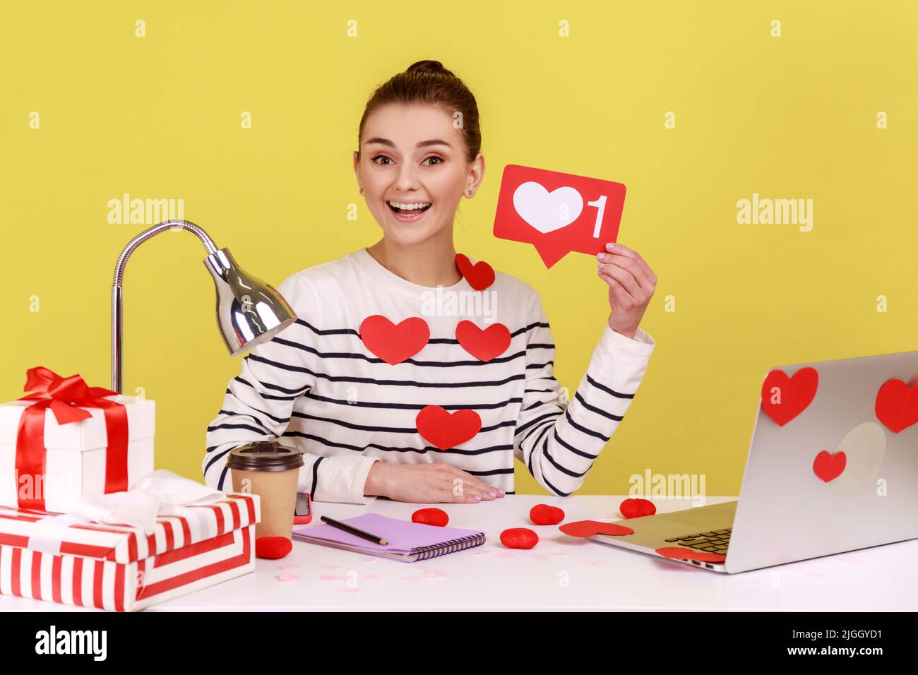 Business social media post template hi-res stock photography and images ...